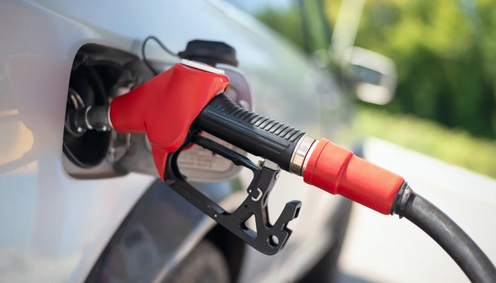 Vale-combustível: Saiba Mais Sobre O Benefício E Legislação!